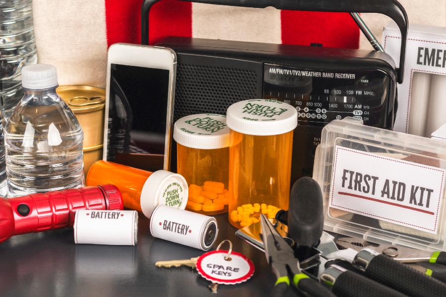 Essential items for your home emergency kit | RACV