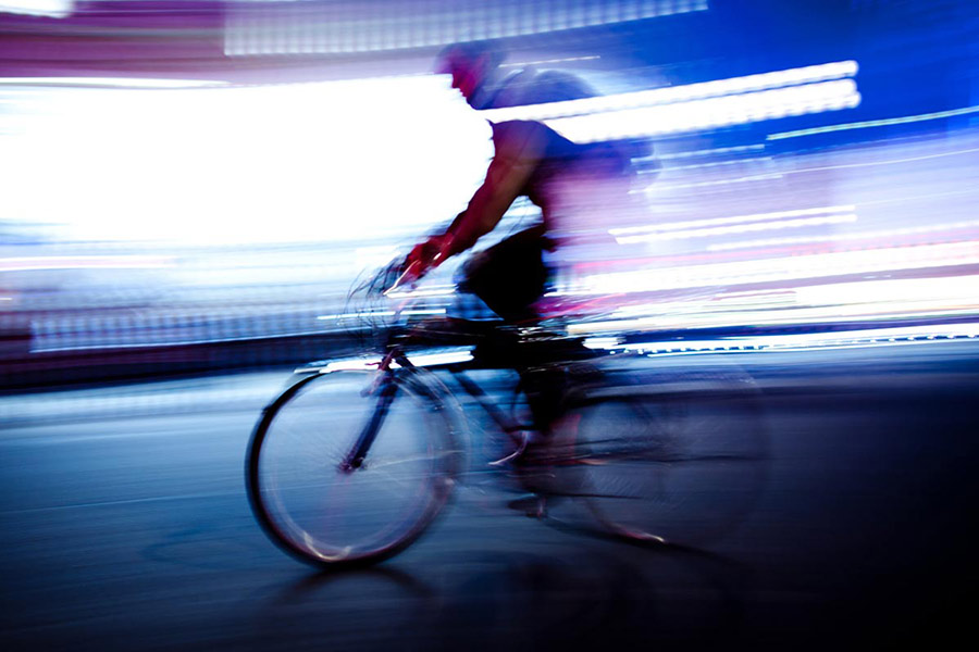 Seven tips for cycling safely in the dark | RACV