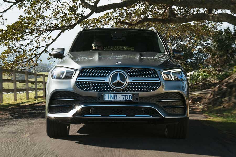 Mercedes-Benz GLE300d 2020 road test review | RACV