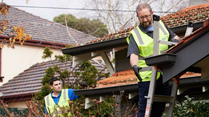 How to find and hire a tradie for your job | RACV