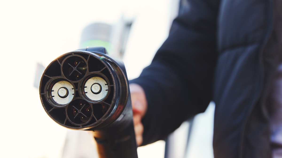 Guide to electric vehicle charging plug types | RACV